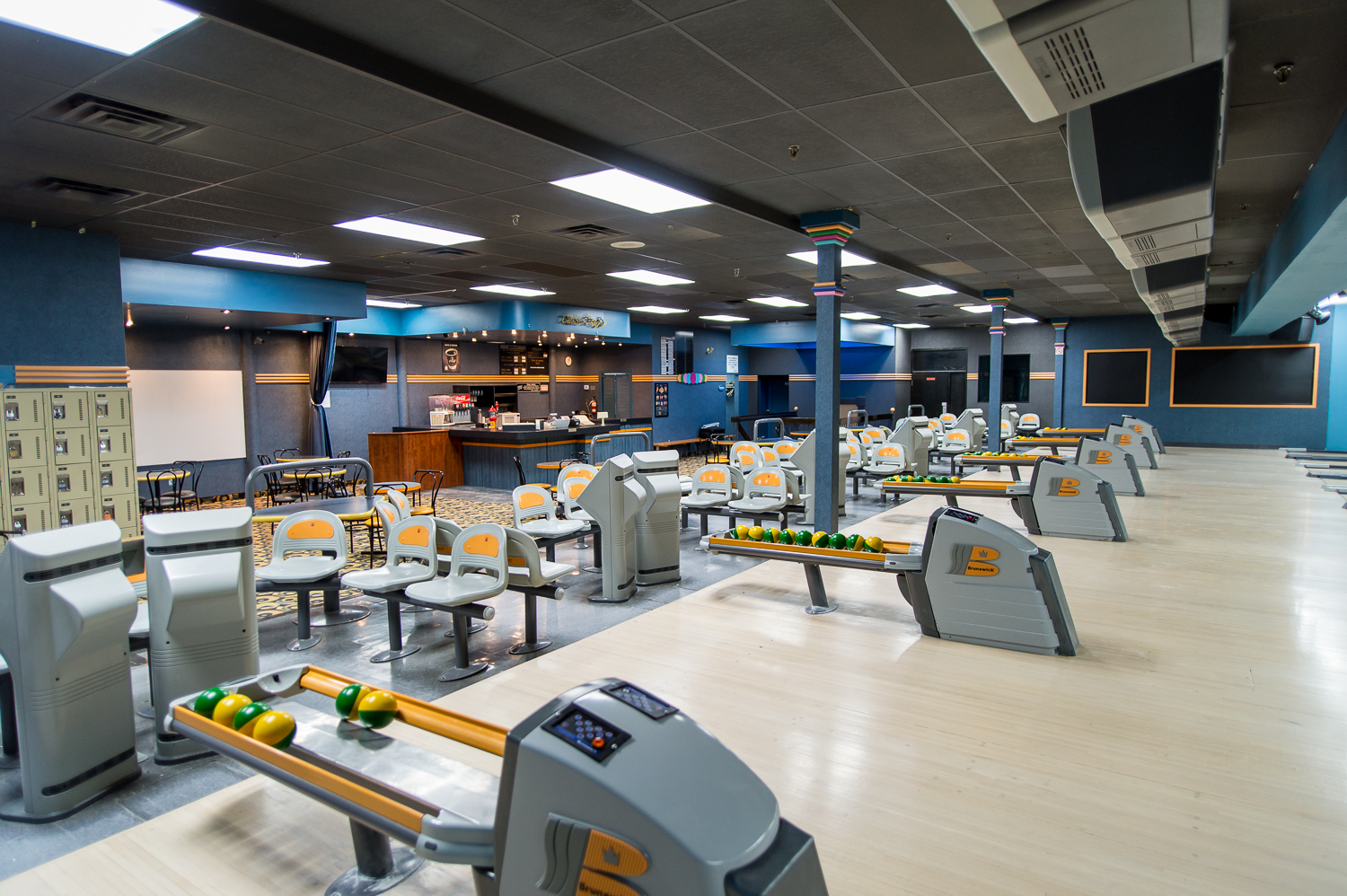 Bowling et Quilles Longueuil - Club 300 - Horaire d'ouverture - 1626 ...