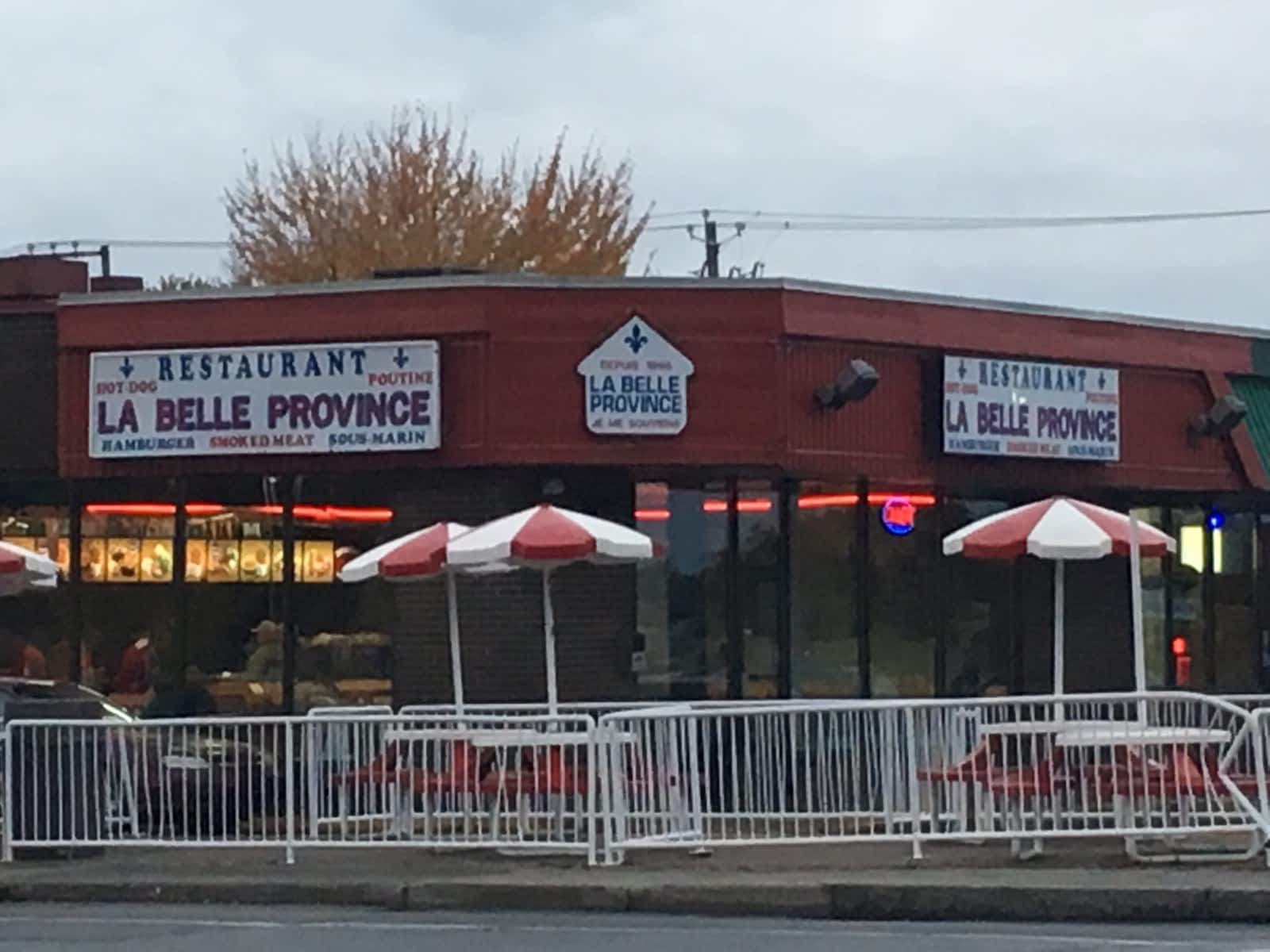 Restaurant La Belle Province - Horaire d'ouverture - 2960, ch de ...