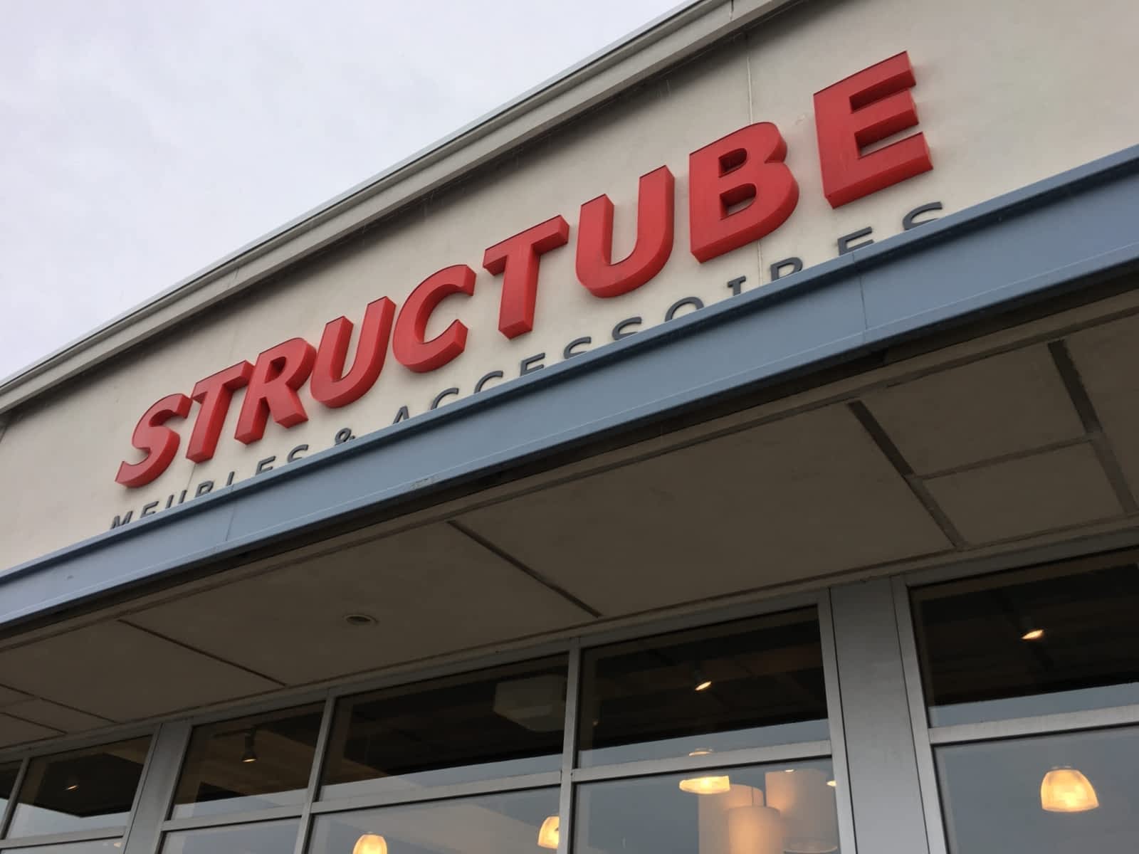 Structube - 30-9550, boul Leduc, Brossard, QC