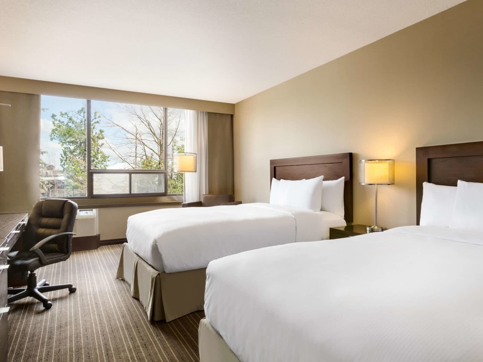 DoubleTree by Hilton Hotel Toronto Airport West - Mississauga, ON ...
