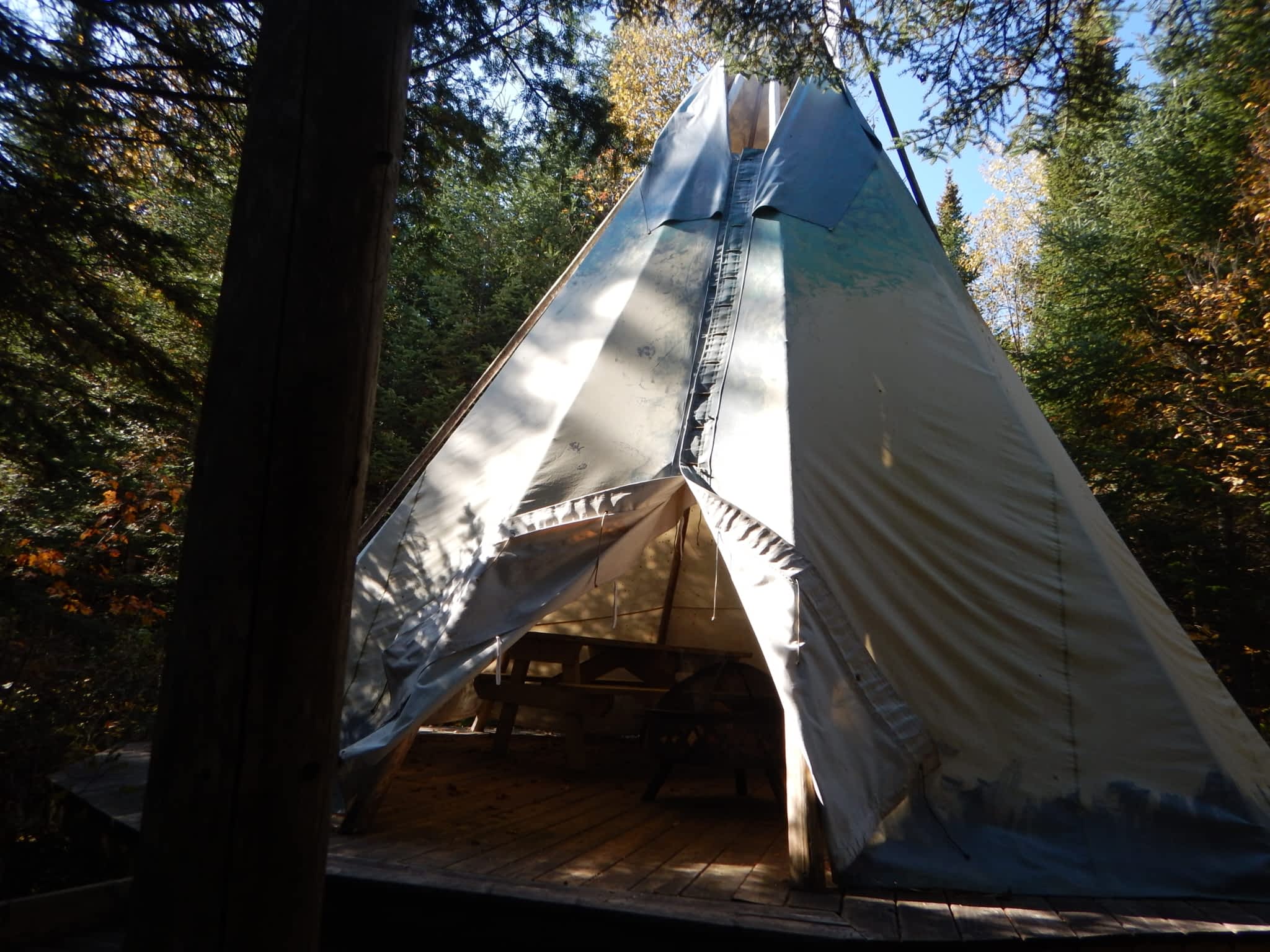 Aux Tipis de la Rivière Sauvage - Saint-Romain, QC - 345, Rte Dostie RR ...