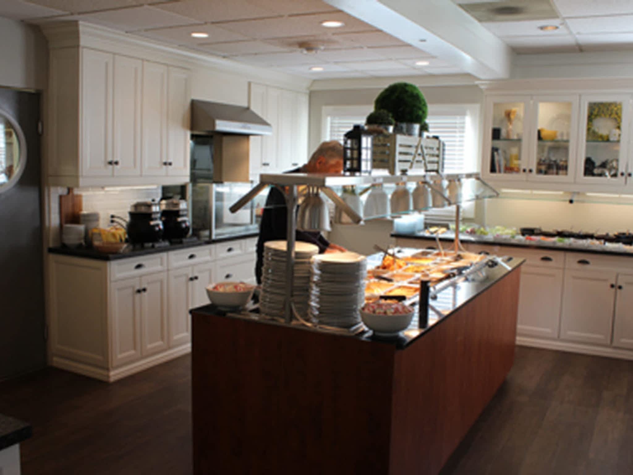 Pebbles Family Buffet - Durham, ON - 313010 Hwy 6 | Canpages