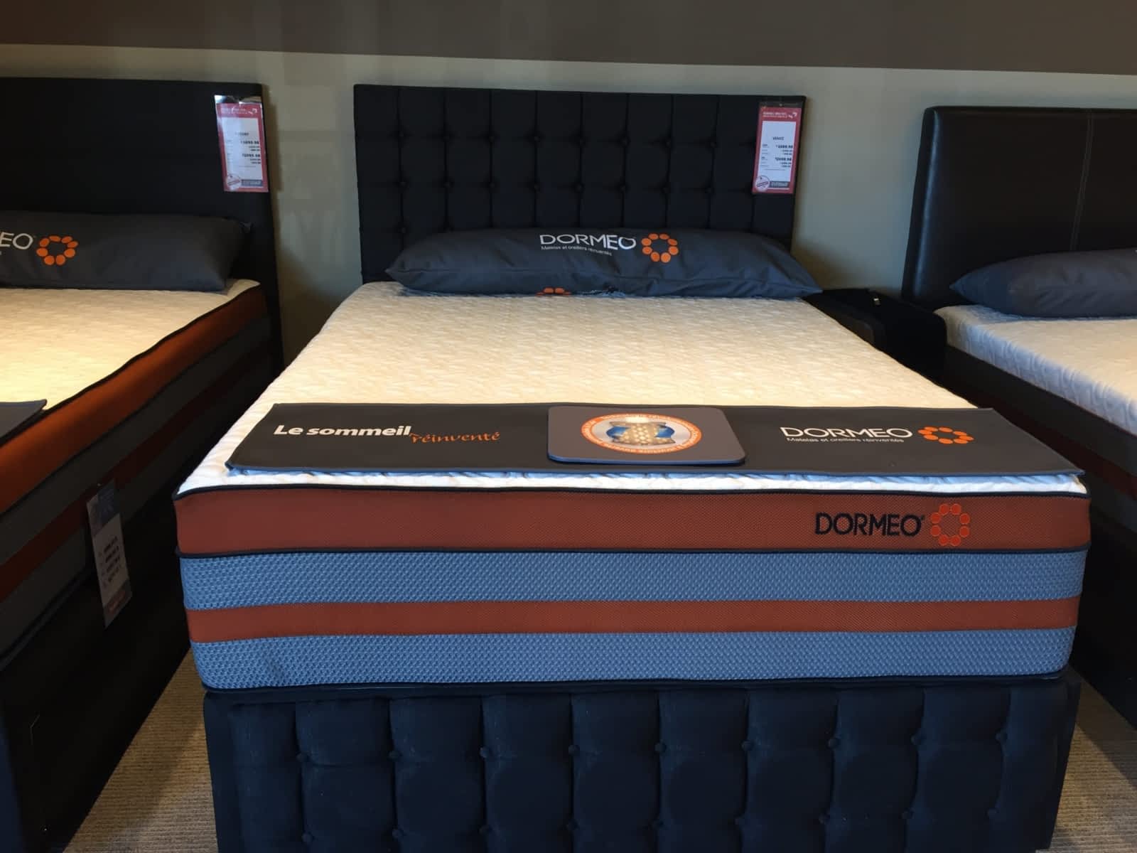 Dormez-vous? - 1070 Chomedey A-13 O, Laval, QC