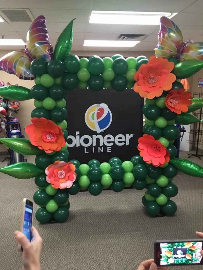 Buck or Two Plus! - London, ON - 301 Oxford St W | Canpages