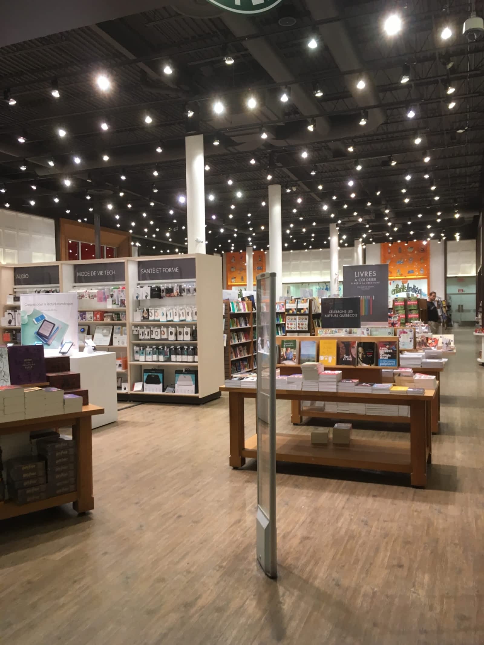 Indigo - Horaire d'ouverture - 5-9320, boul Leduc, Brossard, QC