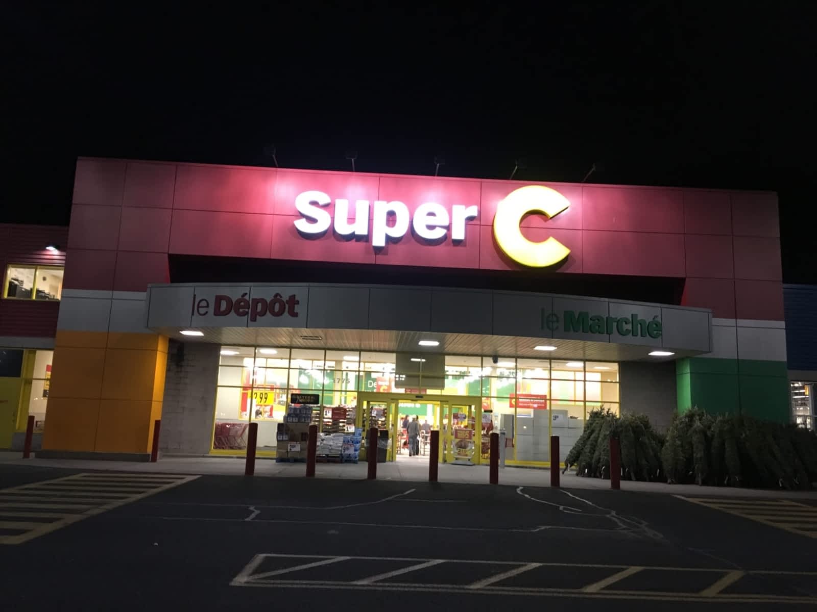 Super C - 1775, rue du Sud, Cowansville, QC