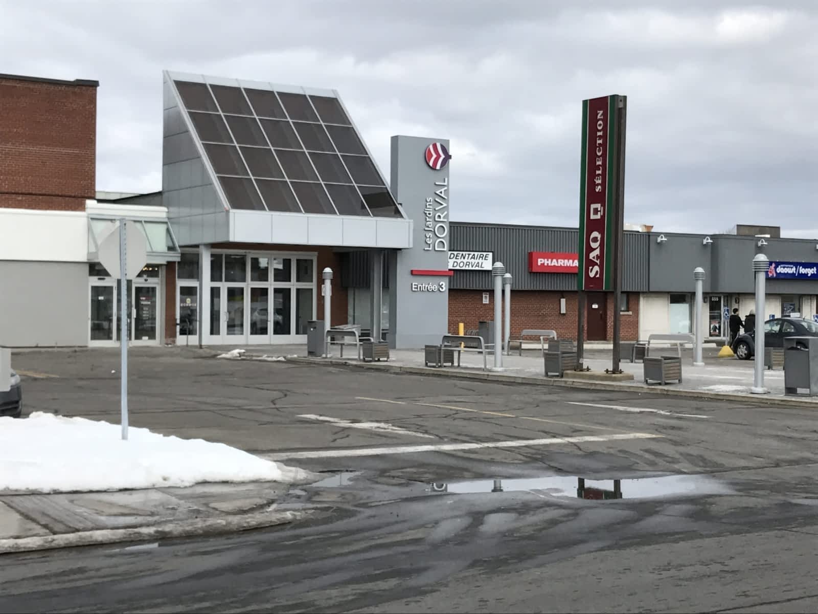 Les Jardins Dorval - Opening Hours - 352 av Dorval, Dorval, QC