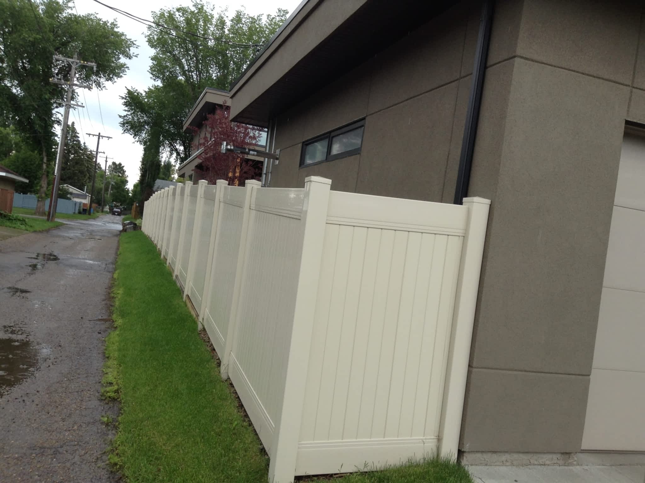 Linear Fence Inc. - Edmonton Fence Contractor - Edmonton, AB - 1411 ...