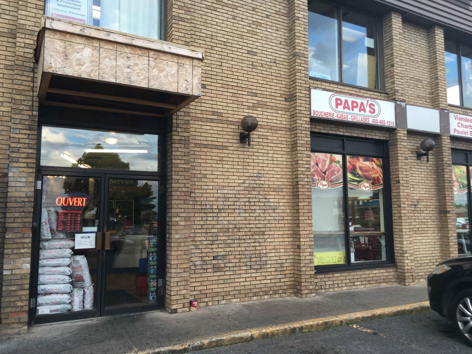 Restaurant Papa'S - Opening Hours - 1555 boul Provencher, Brossard, QC