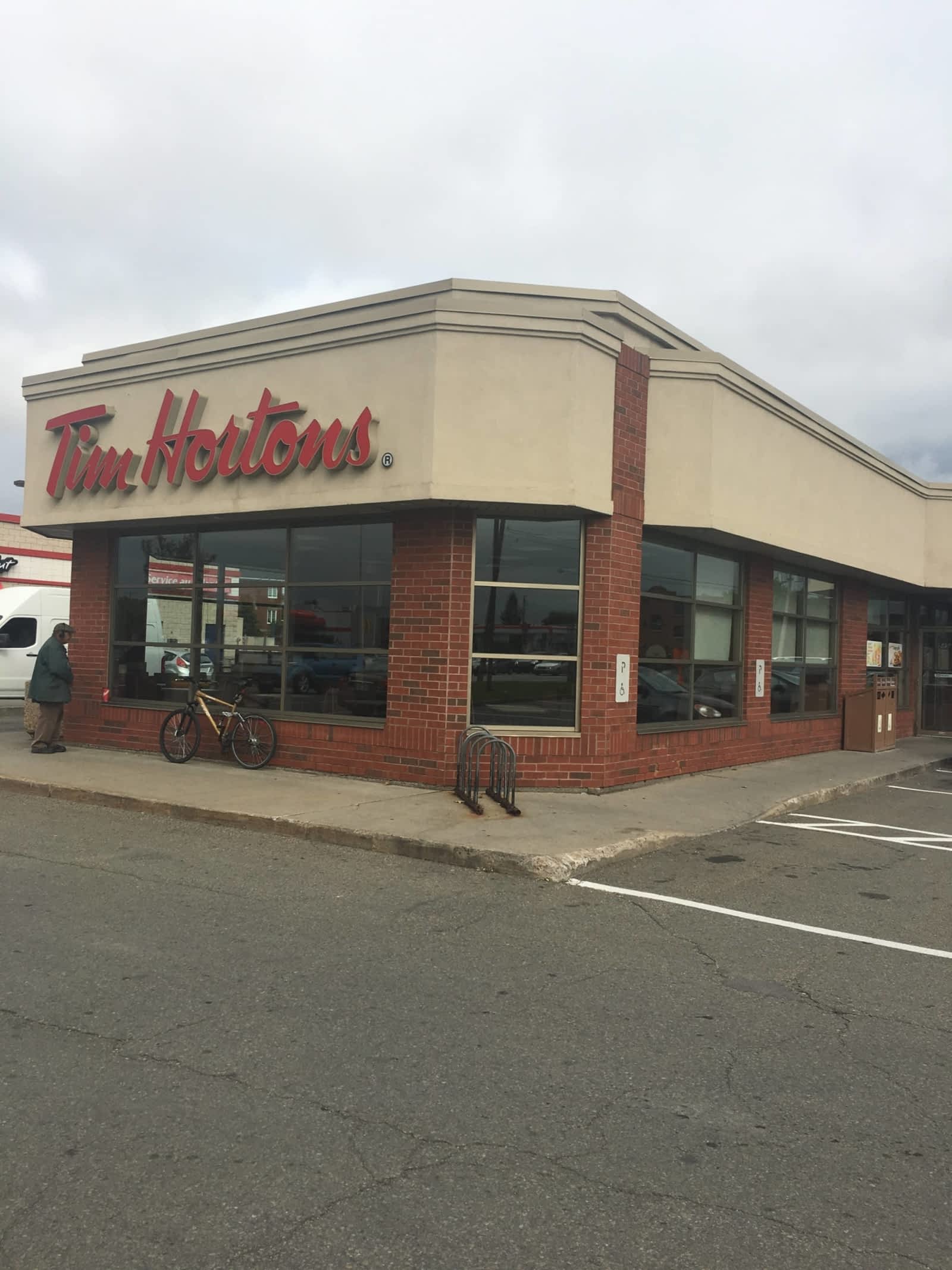 Tim Hortons - Opening Hours - 589 Boul Wilfrid-hamel, Quebec, QC
