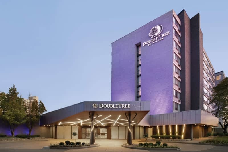 DoubleTree by Hilton Hotel Toronto Airport West - Mississauga, ON ...
