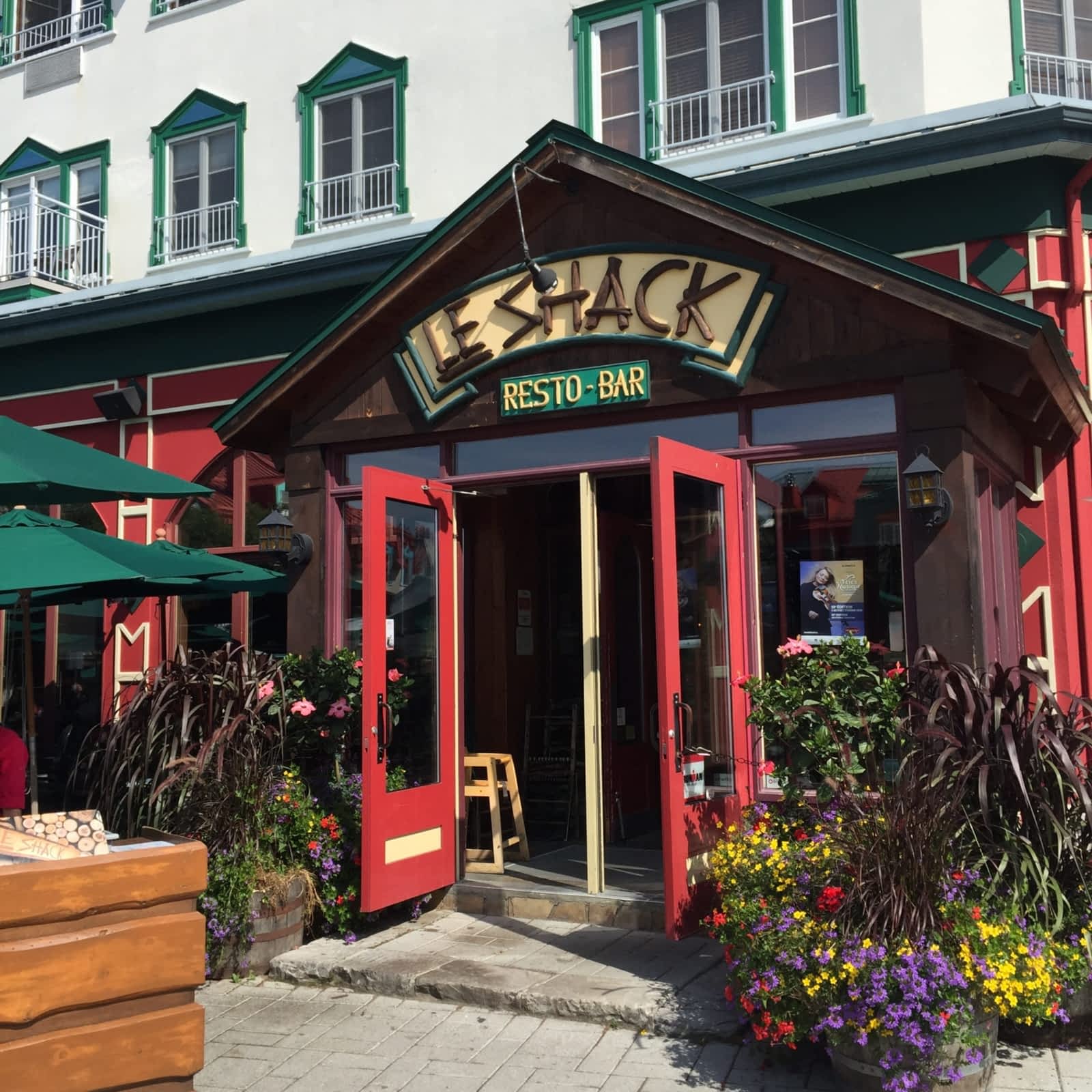 Le Shack - Menu, Horaire et Prix - 3035, ch de la Chapelle, Mont ...