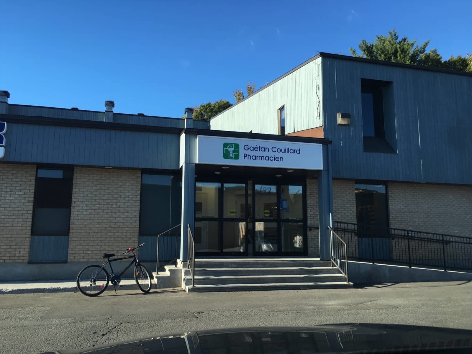 Uniprix Clinique Gaétan Couillard - Pharmacie affiliée - Opening Hours ...