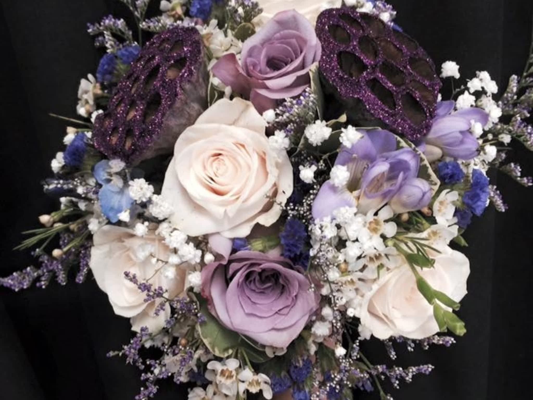 Fleuriste Leonard Flower Shop - Tracadie-Sheila, NB - 3470 Main Street ...