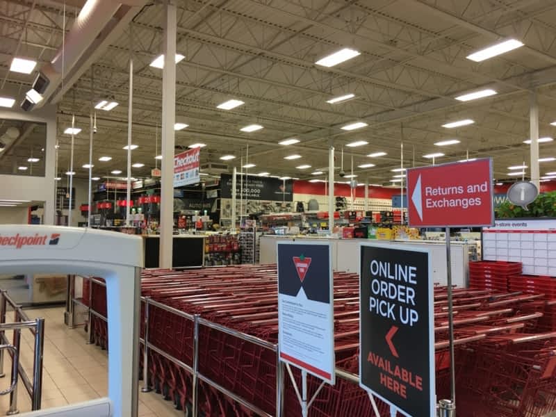Canadian tire portage store