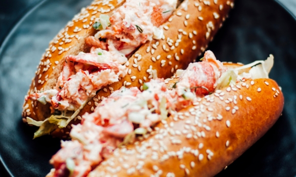 Best restaurants for lobster rolls in Toronto | YP Smart Lists