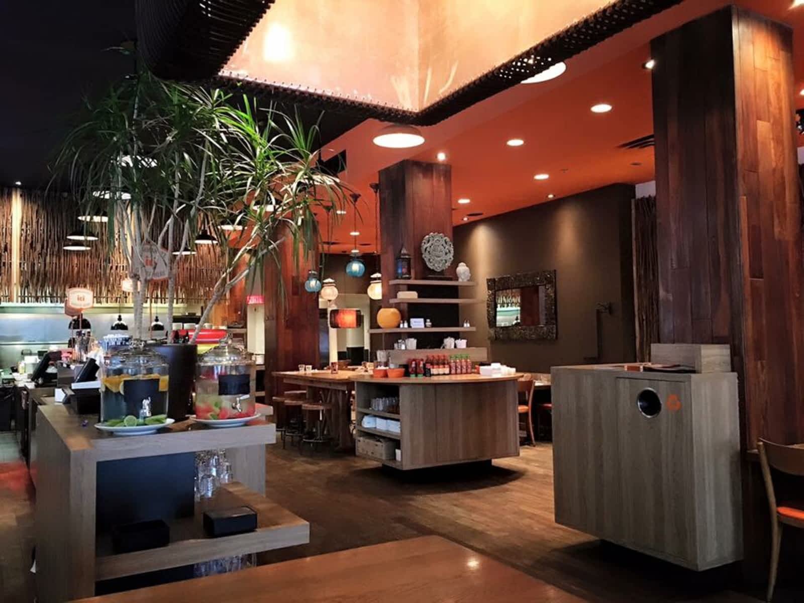 Restaurant Sésame Lebourgneuf - Opening Hours - 5600, boul des Galeries ...