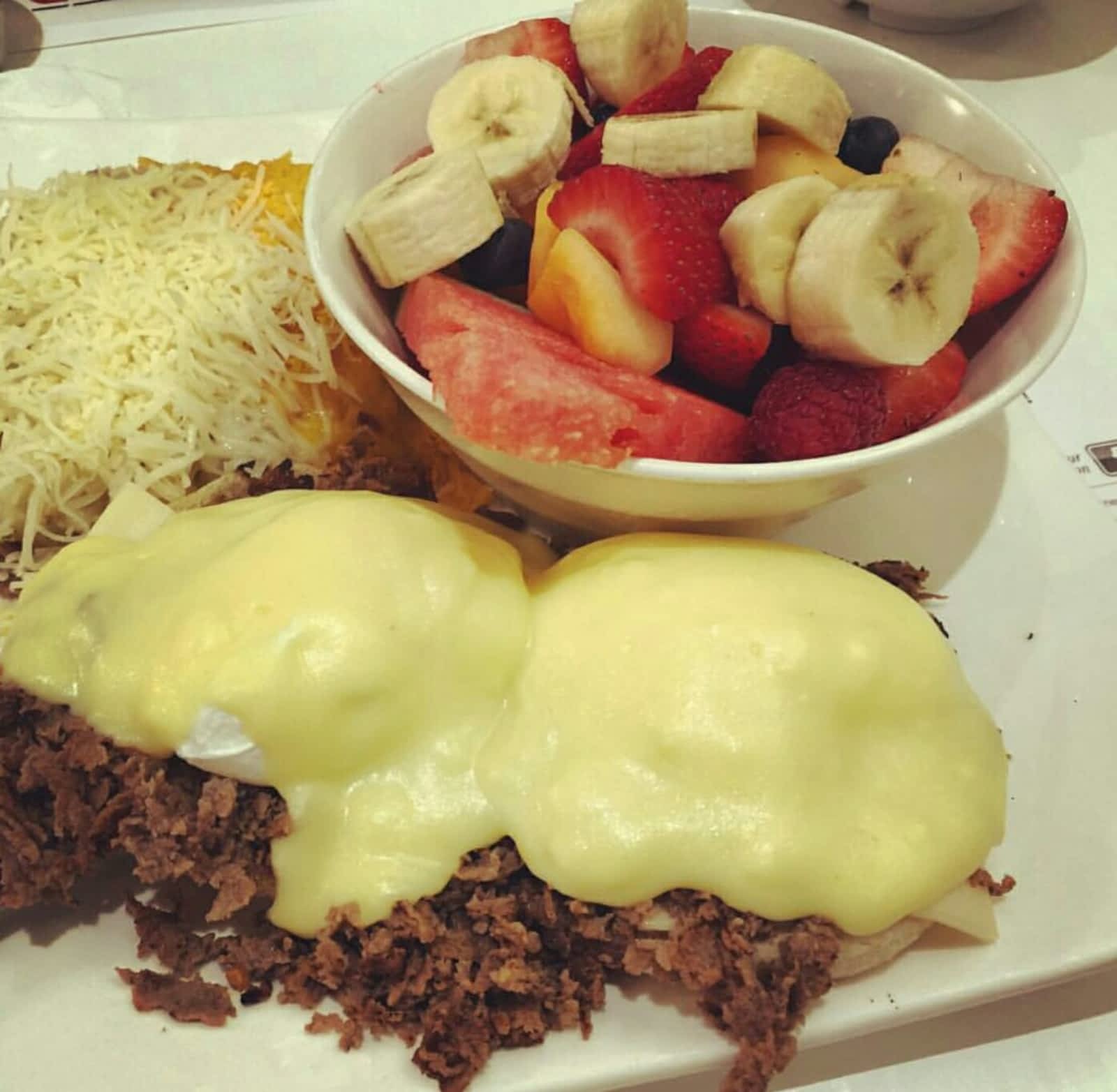 Allô! Mon Coco - Menu, Hours & Prices - 9197, boul de l'Acadie ...