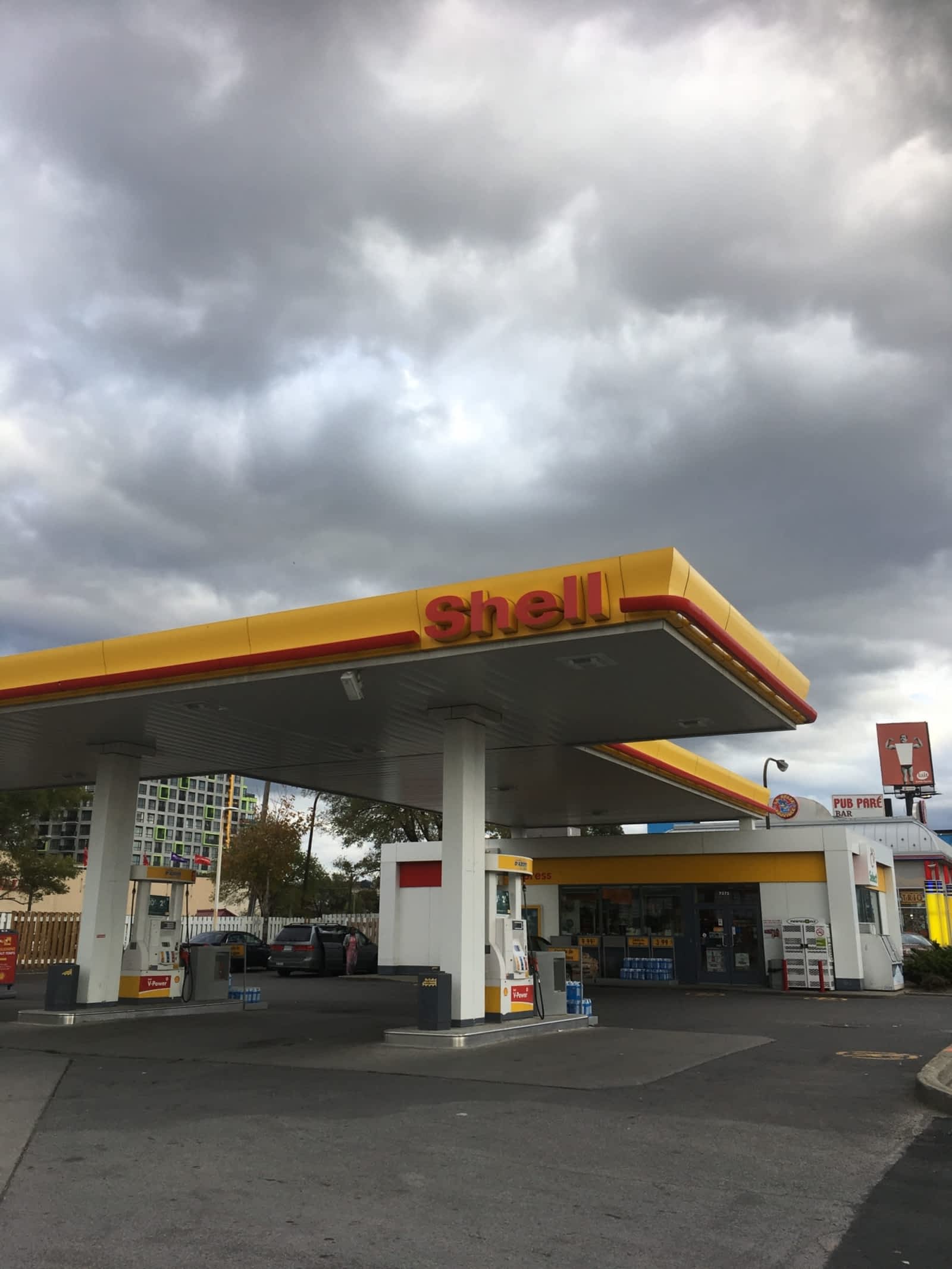 Shell - Horaire d'ouverture - 7575, boul Décarie, Montréal, QC