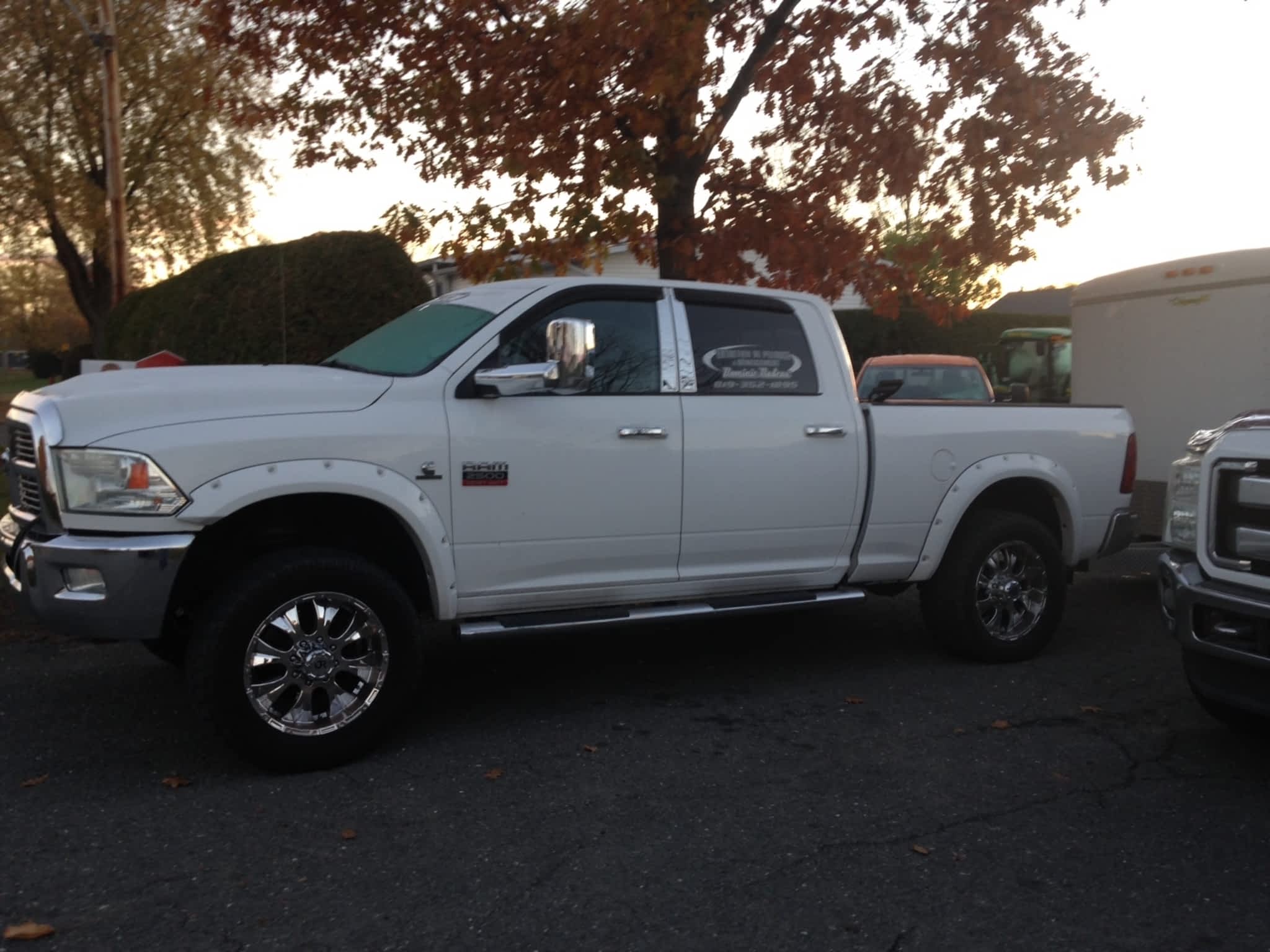 Entretien de Pelouse et Déneigement Dominic Nadeau - Victoriaville, QC ...