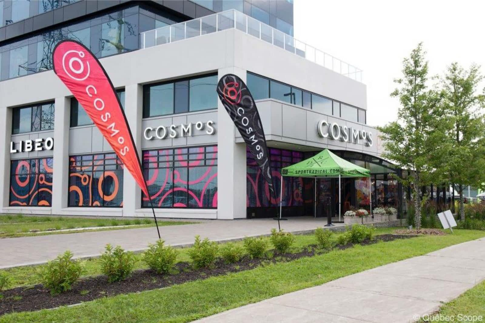 Cosmos Café - Opening Hours - 5700 Boul Des Galeries, Québec, QC